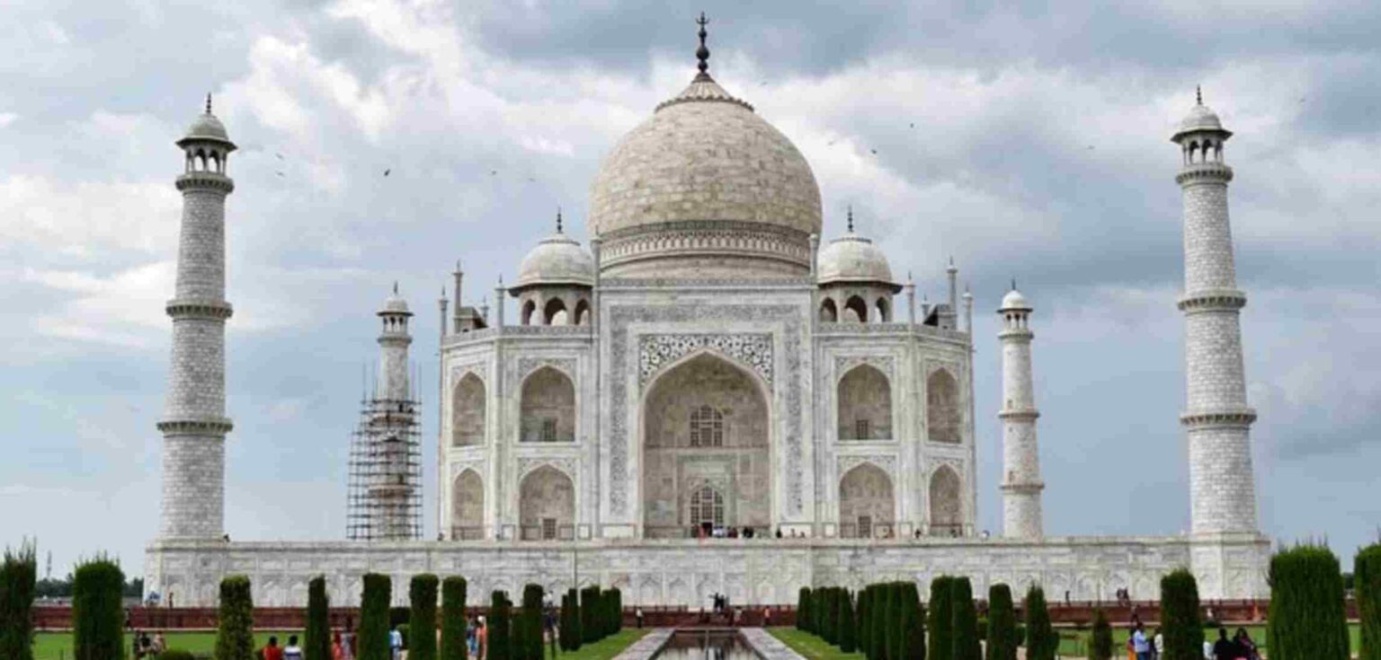 Taj Mahal क्या है? ताजमहल की कुछ खास विशेषताएं Taj Mahal क्या है? ताजमहल की कुछ खास विशेषताएं